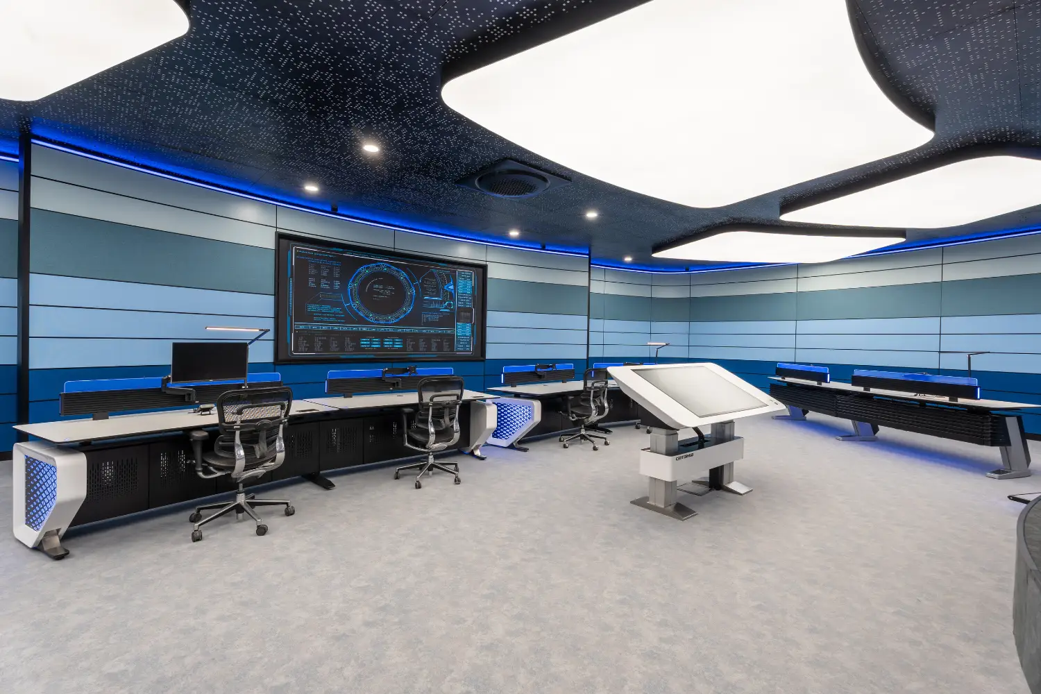 Experience Center | Immersive Control Room & Ergonomic Console ...